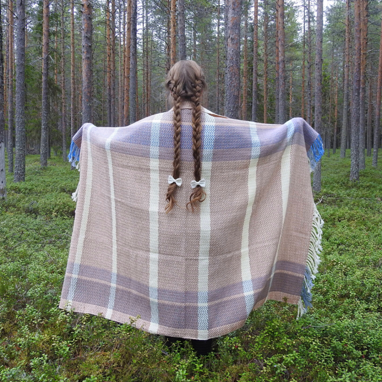 Kangaspuilla kudottu viltti, Huurre - Lilla Ilona